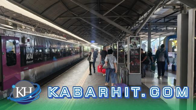 Nobar Piala Dunia 2026 Gratis! KAI Daop 8 Surabaya Pasang Layar Besar ...